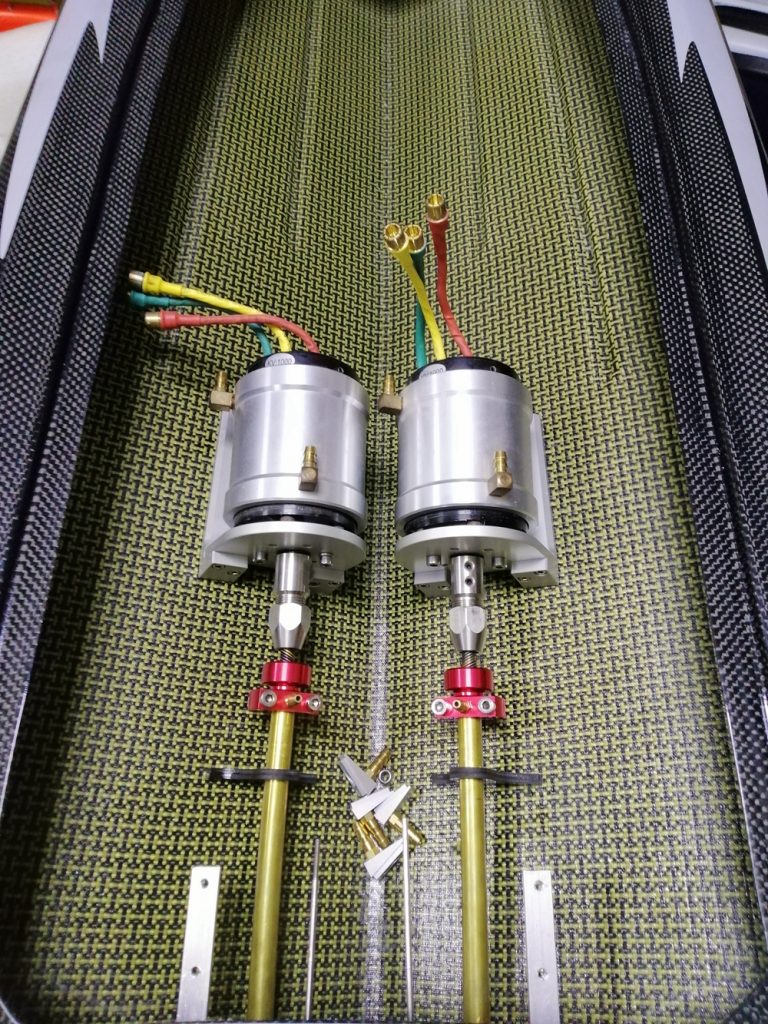 TFL 51″ ARIANE RACING MONO 100% CARBON FIBER ARTR W/Full carbon kevlar ...