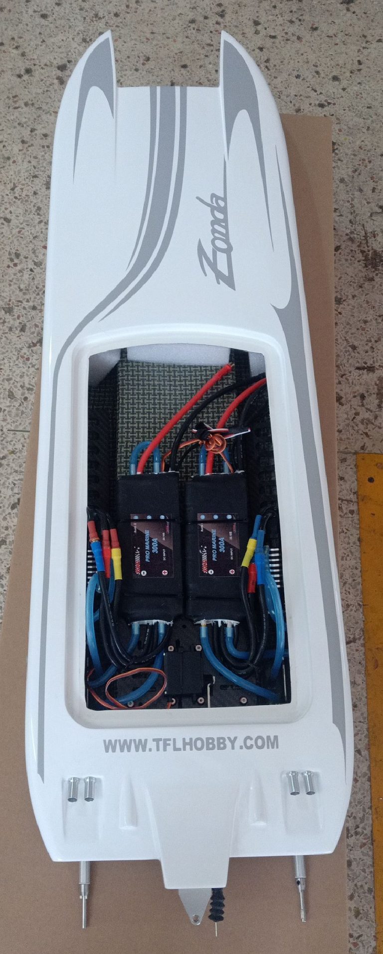 Zonda SD4 Super Duty Blue/White- Fiberglass Catamaran w/Kevlar Insert ...